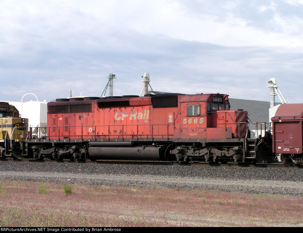 CP SD40-2 5665
